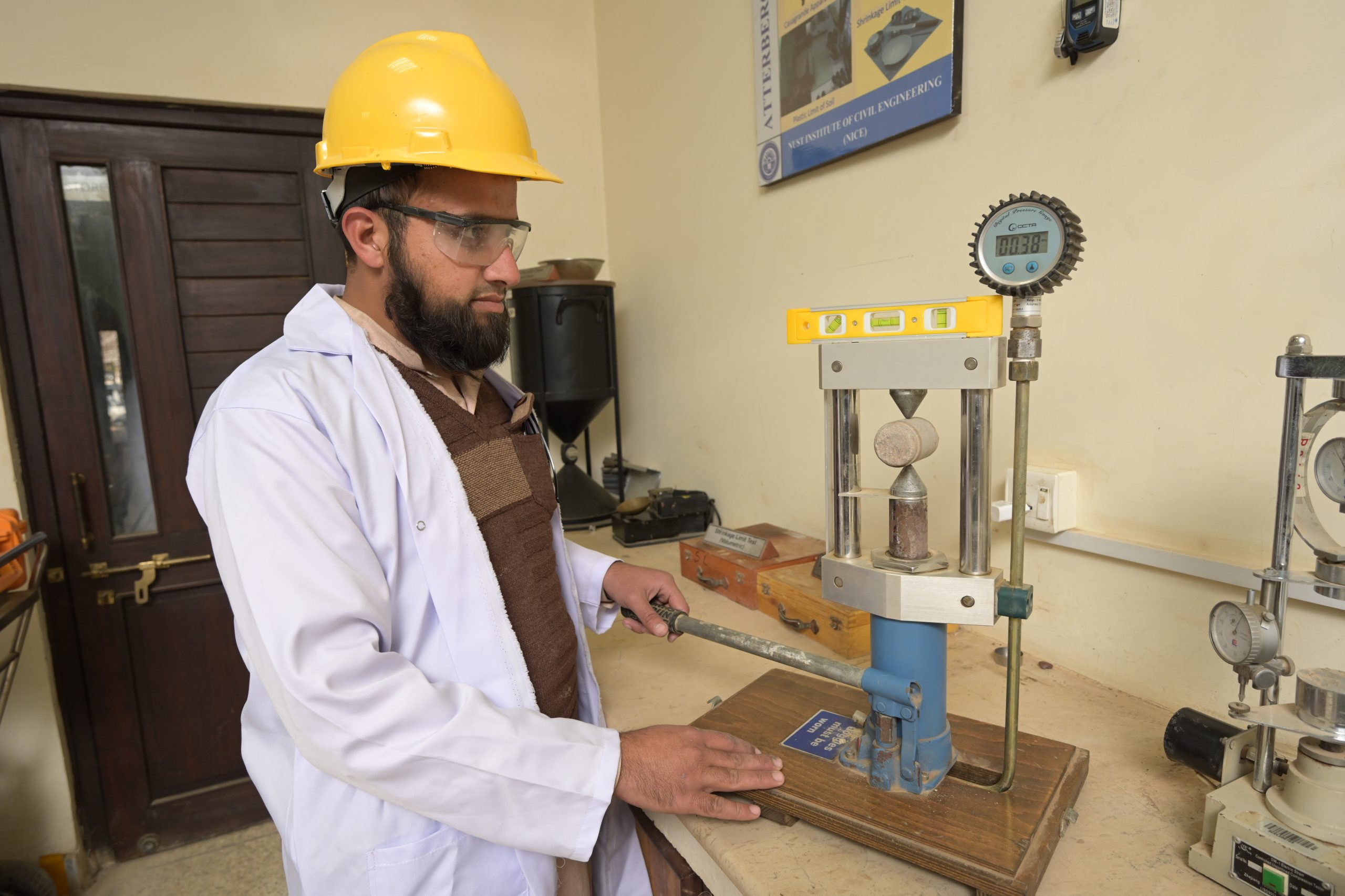 Geotechnical Lab - NUST Institute of Civil Engineering (NICE)