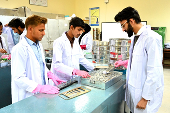 Flakiness And Elongation Gauges - NUST Institute of Civil Engineering ...